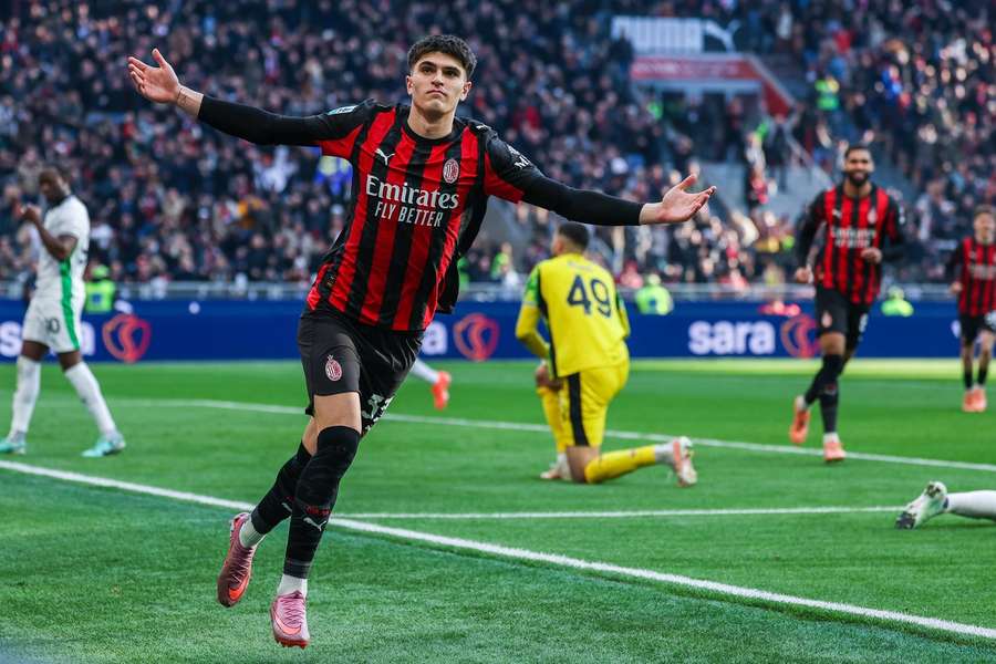 Arsenal Amati Performa Bek AC Milan Bartesaghi sebagai Pilihan Transfer ...