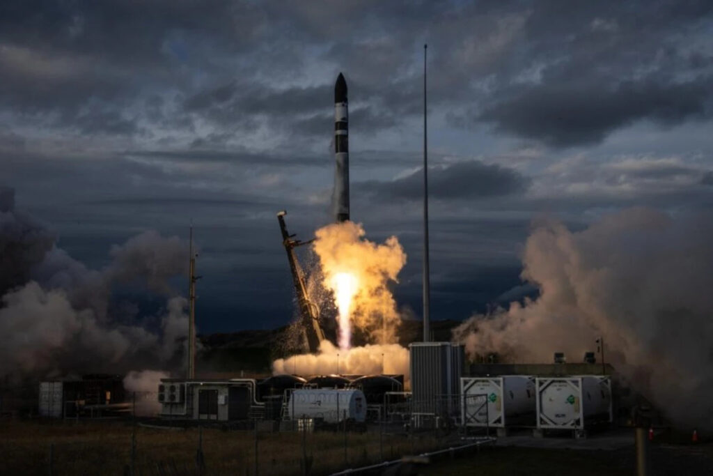 Rocket Lab Sukses Akhiri Tahun dengan Peluncuran Electron ke-79 yang ...